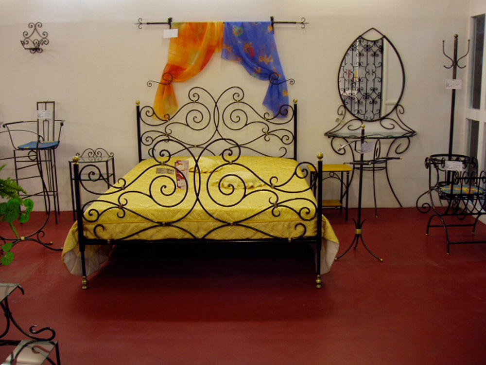 Pasaj va innobileaza casa cu obiecte din fier forjat